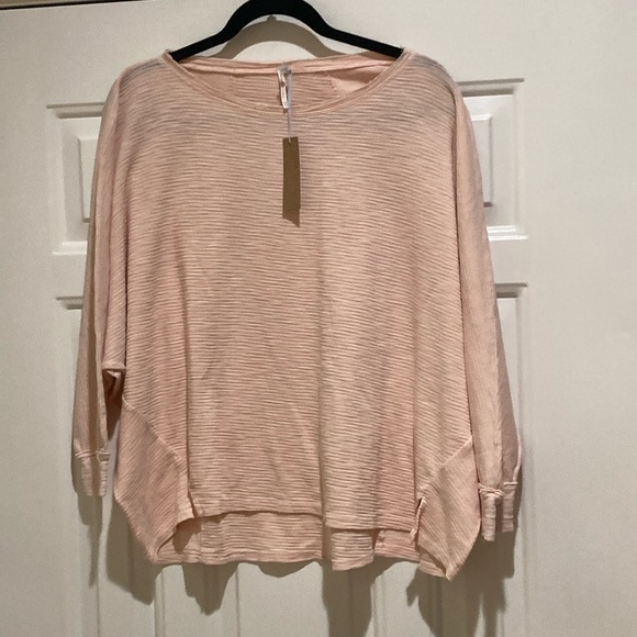 Hello Nite | Tops | Hello Nite Pink Light Weight Top | Poshmark